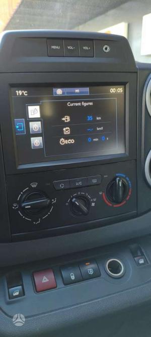 Peugeot Partner 2017 in Vilnius, with an engine capacity of 1.60 L and mileage of 256 thousand km for 5799 €, photo 47 on AUTOMOTO.COM.LV