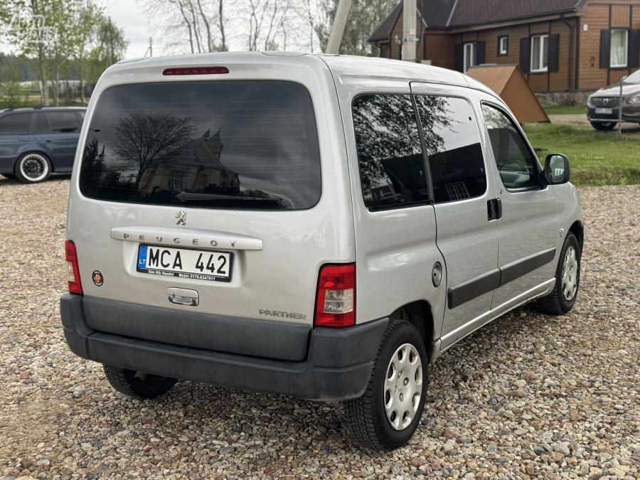 Peugeot Partner 2004 in Vilnius, with an engine capacity of 1.60 L and mileage of 280 thousand km for 1650 €, photo 4 on AUTOMOTO.COM.LV