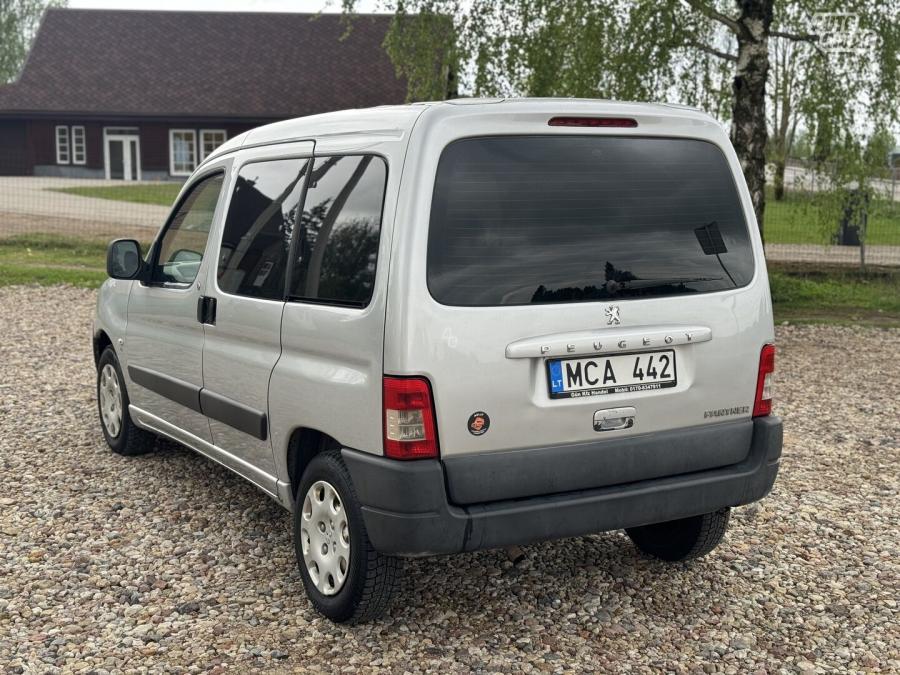 Peugeot Partner 2004 in Vilnius, with an engine capacity of 1.60 L and mileage of 280 thousand km for 1650 €, photo 5 on AUTOMOTO.COM.LV