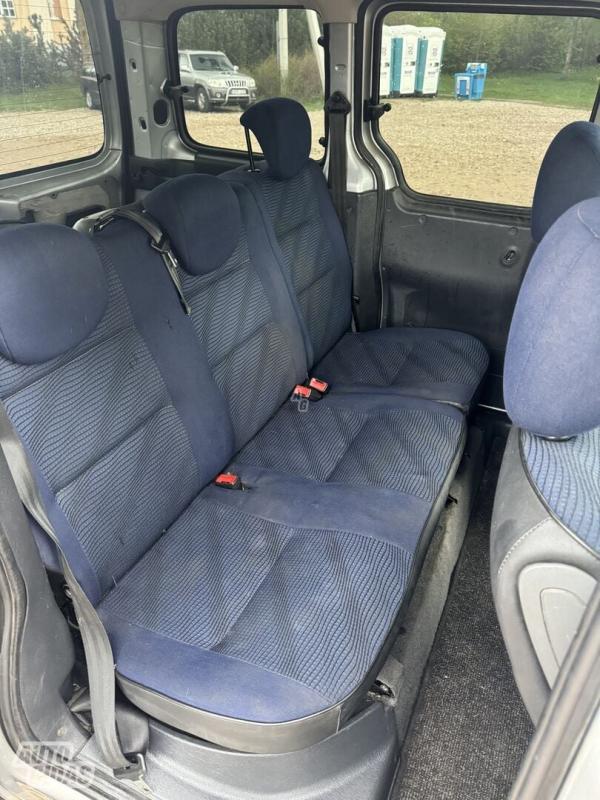 Peugeot Partner 2004 in Vilnius, with an engine capacity of 1.60 L and mileage of 280 thousand km for 1650 €, photo 6 on AUTOMOTO.COM.LV