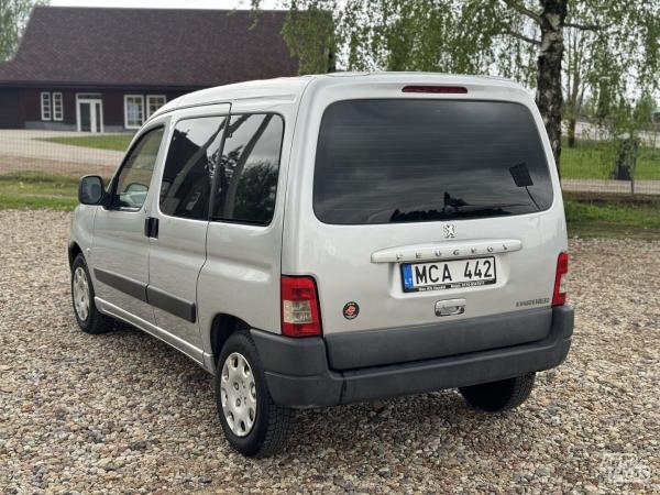 Peugeot Partner 2004 in Vilnius, with an engine capacity of 1.60 L and mileage of 270 thousand km for 1500 €, photo 4 on AUTOMOTO.COM.LV