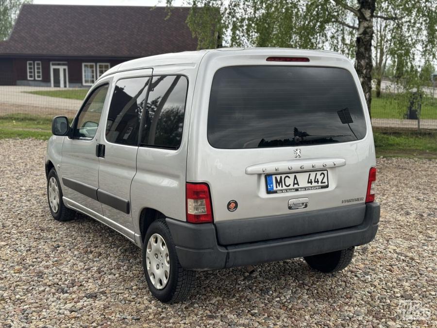Peugeot Partner 2004 in Vilnius, with an engine capacity of 1.60 L and mileage of 270 thousand km for 1500 €, photo 5 on AUTOMOTO.COM.LV