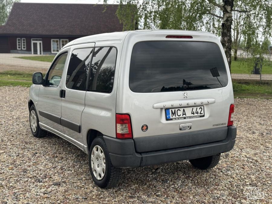 Peugeot Partner 2005 in Vilnius, with an engine capacity of 1.60 L and mileage of 285 thousand km for 1200 €, photo 5 on AUTOMOTO.COM.LV