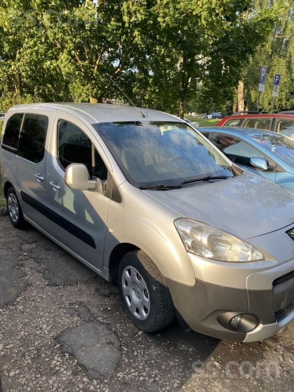 Пежо Partner 2009 в Рига, объемом двигателя 1.60 л и пробегом 225 тыс. км за 2900 €, фото 1 на AUTOMOTO.COM.LV