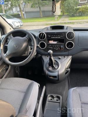 Peugeot Partner 2009 Rīga, ar dzinēja tilpumu 1.60 L un nobraukumu 225 tūkst. km par 2900 €, foto 10 vietnē AUTOMOTO.COM.LV
