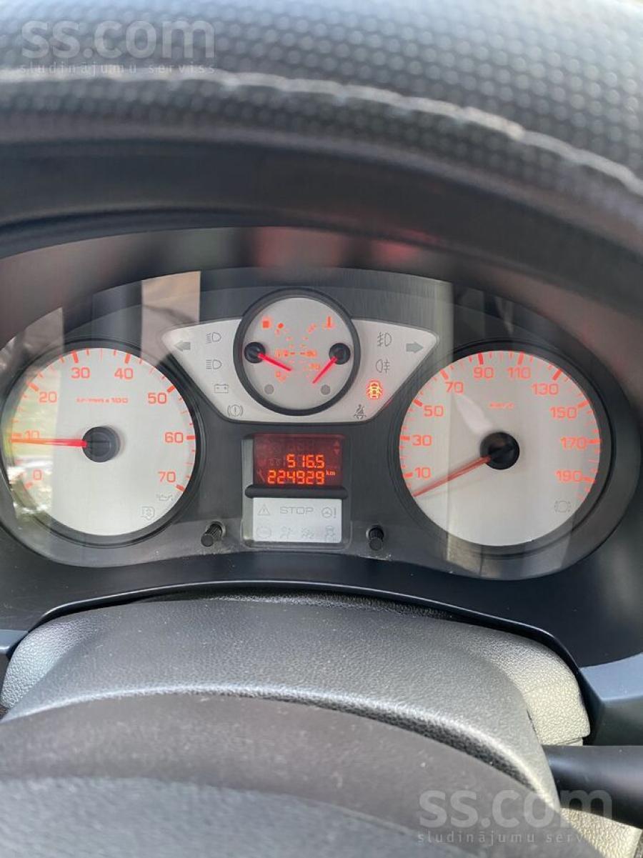 Peugeot Partner 2009 Rīga, ar dzinēja tilpumu 1.60 L un nobraukumu 225 tūkst. km par 2900 €, foto 11 vietnē AUTOMOTO.COM.LV