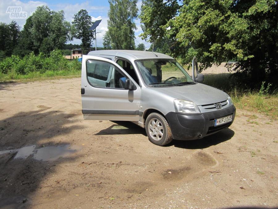 Пежо Partner 2004 в Каунас, объемом двигателя 1.90 л и пробегом 301 тыс. км за 1550 €, фото 4 на AUTOMOTO.COM.LV
