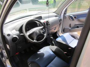 Пежо Partner 2004 в Каунас, объемом двигателя 1.90 л и пробегом 301 тыс. км за 1550 €, фото 9 на AUTOMOTO.COM.LV