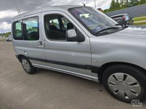 Peugeot Partner 2004 in Kaunas, with an engine capacity of 1.60 L and mileage of 288 thousand km for 1200 €, photo 5 on AUTOMOTO.COM.LV