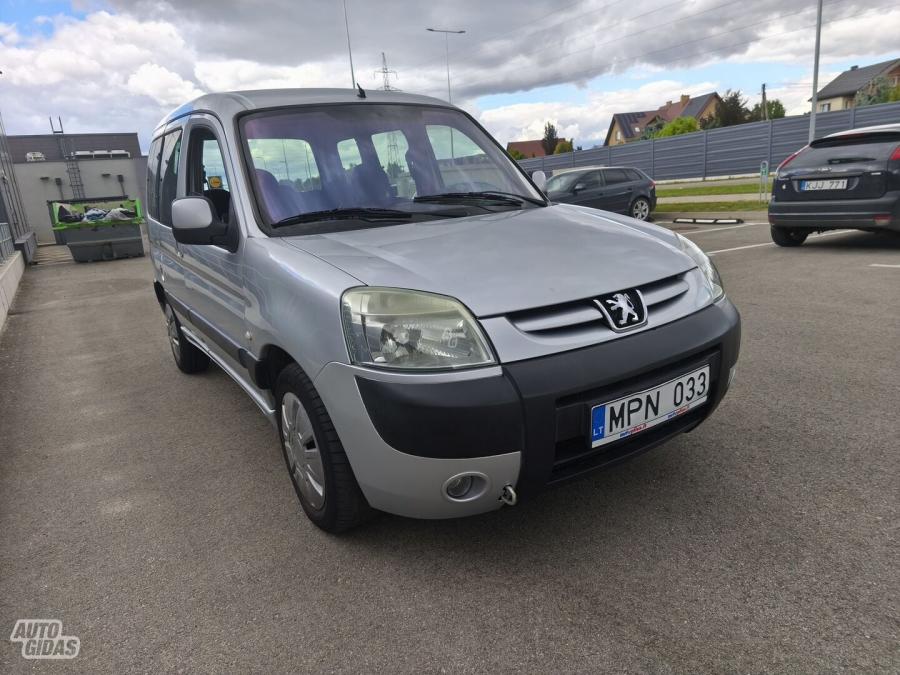 Peugeot Partner 2004 in Kaunas, with an engine capacity of 1.60 L and mileage of 288 thousand km for 1200 €, photo 6 on AUTOMOTO.COM.LV