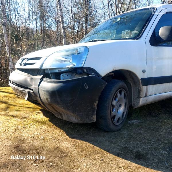 Peugeot Partner 2005 Viļņa, ar dzinēja tilpumu 1.90 L un nobraukumu 194 tūkst. km par 350 €, foto 5 vietnē AUTOMOTO.COM.LV