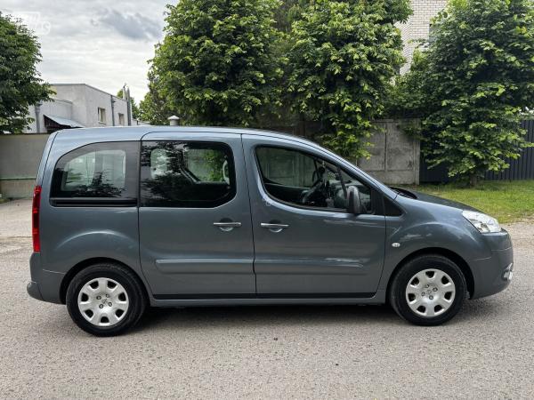 Peugeot Partner 2009 in Siauliai, with an engine capacity of 1.60 L and mileage of 308 thousand km for 3450 €, photo 6 on AUTOMOTO.COM.LV