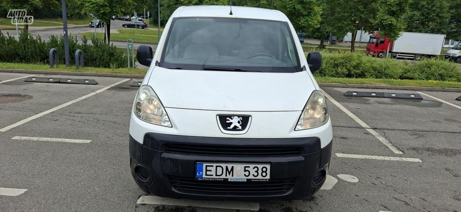 Peugeot Partner 2009 in Vilnius, with an engine capacity of 1.60 L and mileage of 320 thousand km for 500 €, photo 3 on AUTOMOTO.COM.LV