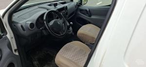 Peugeot Partner 2009 in Vilnius, with an engine capacity of 1.60 L and mileage of 320 thousand km for 500 €, photo 7 on AUTOMOTO.COM.LV