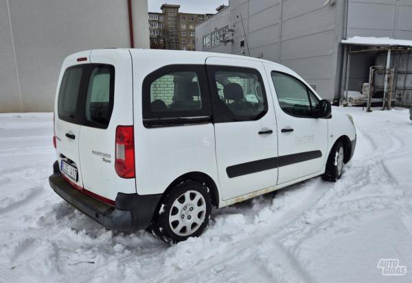 Peugeot Partner 2010 Kauņa, ar dzinēja tilpumu 1.60 L un nobraukumu 320 tūkst. km par 1500 €, foto 3 vietnē AUTOMOTO.COM.LV