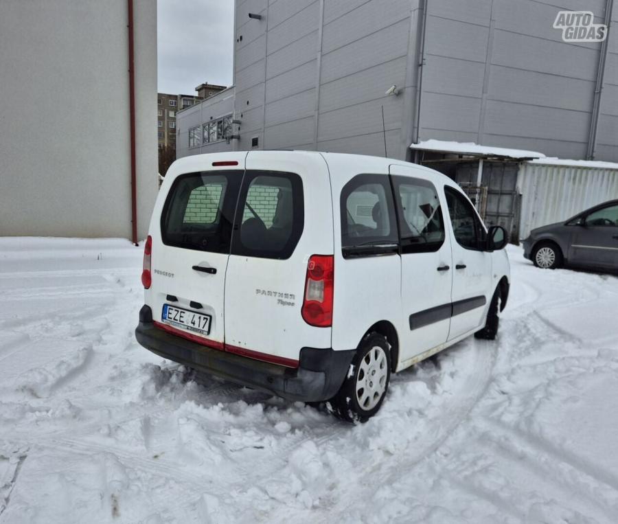 Peugeot Partner 2010 Kauņa, ar dzinēja tilpumu 1.60 L un nobraukumu 320 tūkst. km par 1500 €, foto 4 vietnē AUTOMOTO.COM.LV