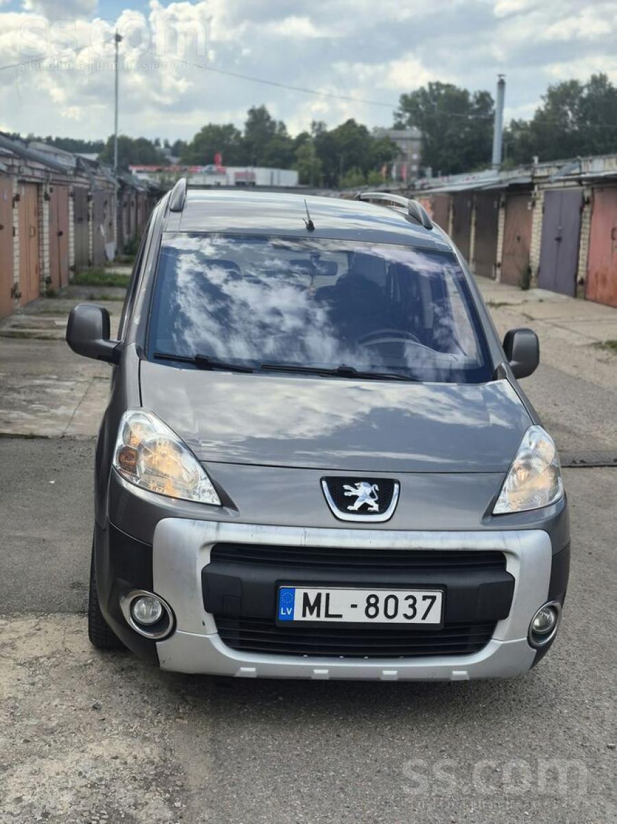 Peugeot Partner 2010 in Riga, with an engine capacity of 1.60 L and mileage of 237 thousand km for 2950 €, photo 4 on AUTOMOTO.COM.LV