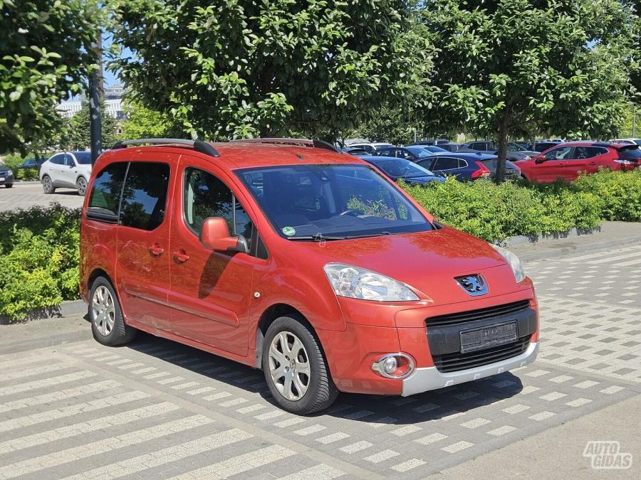 Peugeot Partner 2011 Viļņa, ar dzinēja tilpumu 1.60 L un nobraukumu 134 tūkst. km par 2700 €, foto 3 vietnē AUTOMOTO.COM.LV