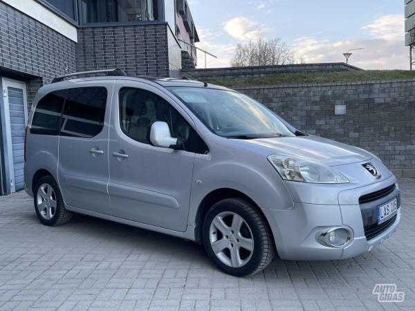 Peugeot Partner 2012 Viļņa, ar dzinēja tilpumu 1.60 L un nobraukumu 262 tūkst. km par 3200 €, foto 4 vietnē AUTOMOTO.COM.LV