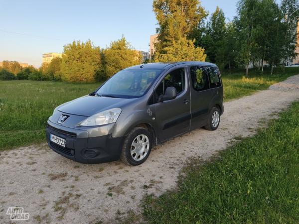 Peugeot Partner 2012 Viļņa, ar dzinēja tilpumu 1.60 L un nobraukumu 320 tūkst. km par 2150 €, foto 1 vietnē AUTOMOTO.COM.LV