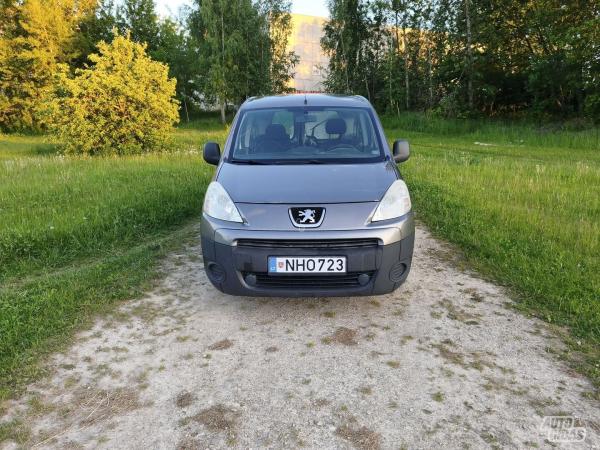 Peugeot Partner 2012 Viļņa, ar dzinēja tilpumu 1.60 L un nobraukumu 320 tūkst. km par 2150 €, foto 2 vietnē AUTOMOTO.COM.LV
