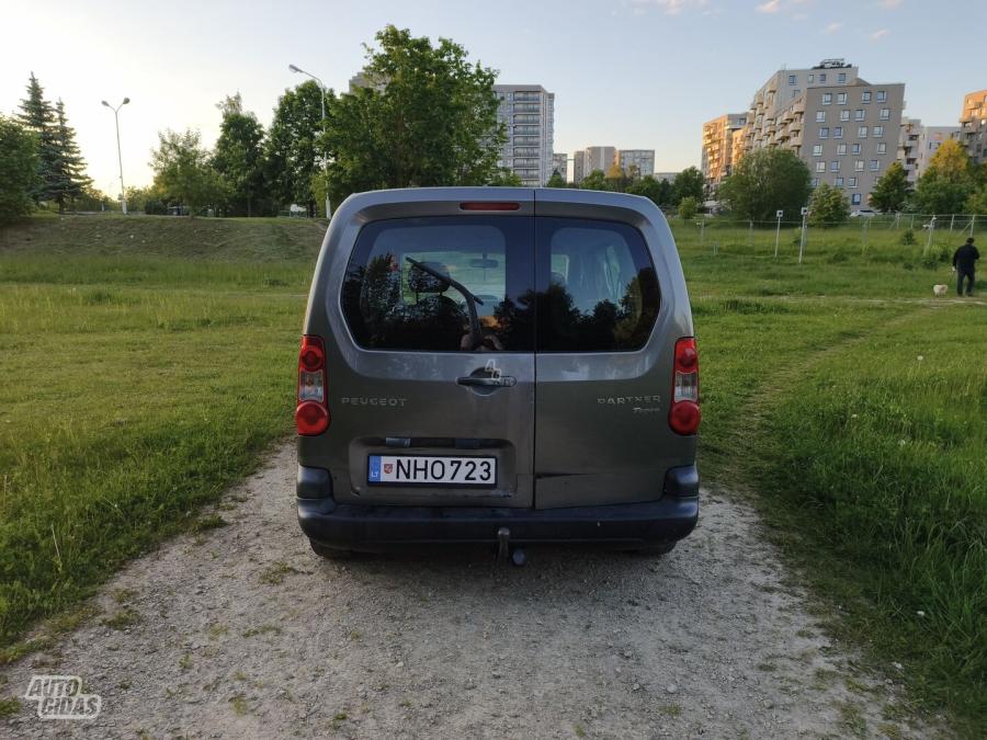 Пежо Partner 2012 в Вильнюс, объемом двигателя 1.60 л и пробегом 320 тыс. км за 2150 €, фото 7 на AUTOMOTO.COM.LV
