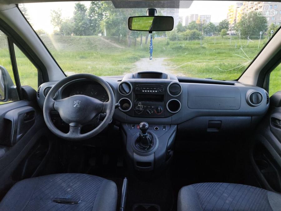 Пежо Partner 2012 в Вильнюс, объемом двигателя 1.60 л и пробегом 320 тыс. км за 2150 €, фото 12 на AUTOMOTO.COM.LV
