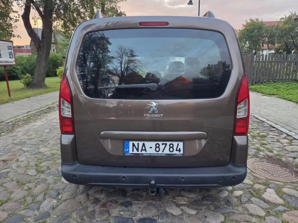Peugeot Partner 2012 Jelgava, ar dzinēja tilpumu 1.60 L un nobraukumu 325 tūkst. km par 3200 €, foto 5 vietnē AUTOMOTO.COM.LV