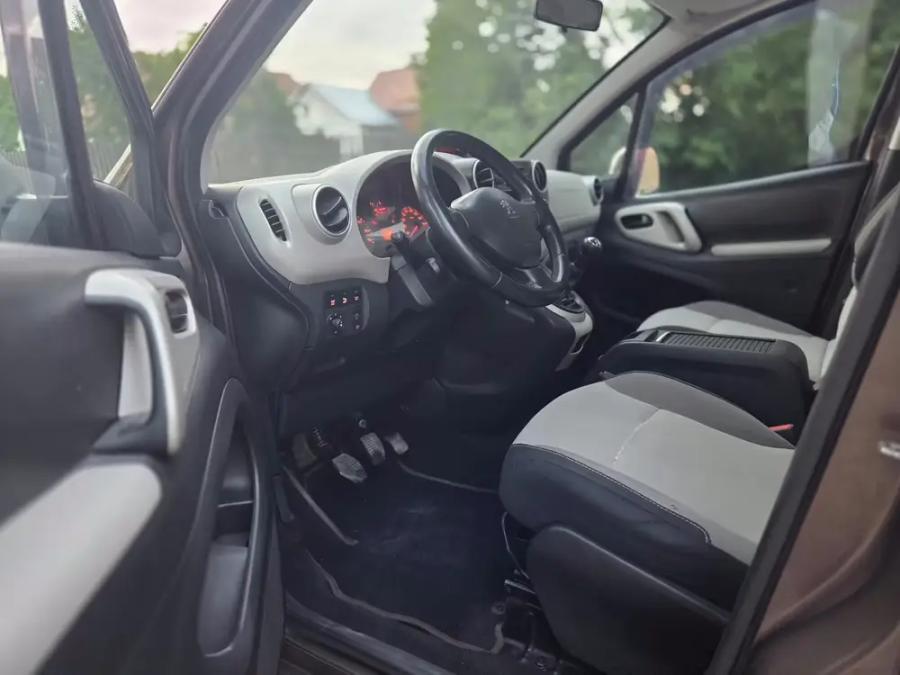 Peugeot Partner 2012 Jelgava, ar dzinēja tilpumu 1.60 L un nobraukumu 325 tūkst. km par 3200 €, foto 15 vietnē AUTOMOTO.COM.LV