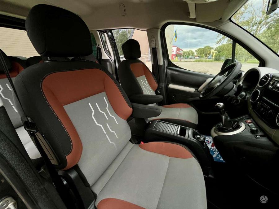 Peugeot Partner 2015 in Siauliai, with an engine capacity of 1.60 L and mileage of 266 thousand km for 5850 €, photo 9 on AUTOMOTO.COM.LV