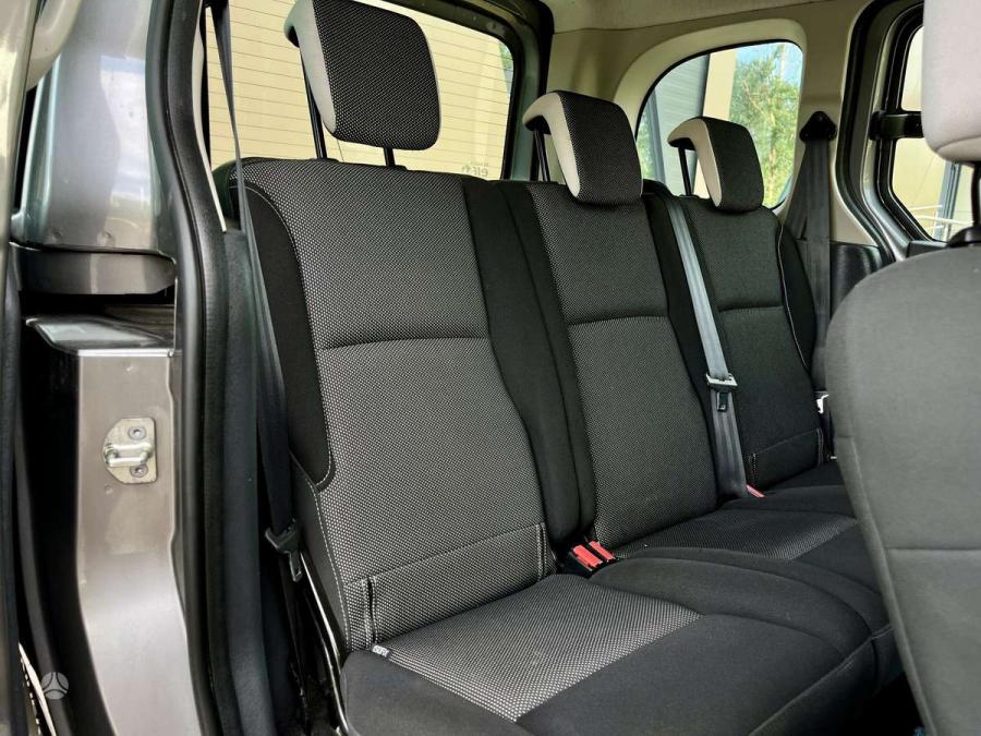 Peugeot Partner 2015 in Vilnius, with an engine capacity of 0.00 L and mileage of 390 thousand km for 3200 €, photo 3 on AUTOMOTO.COM.LV