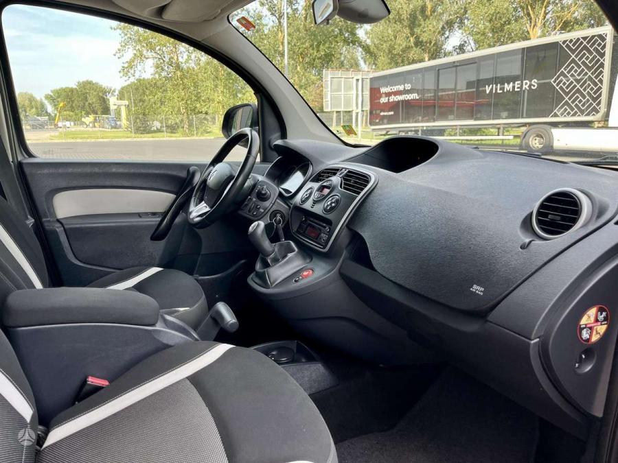 Peugeot Partner 2015 in Vilnius, with an engine capacity of 0.00 L and mileage of 390 thousand km for 3200 €, photo 4 on AUTOMOTO.COM.LV