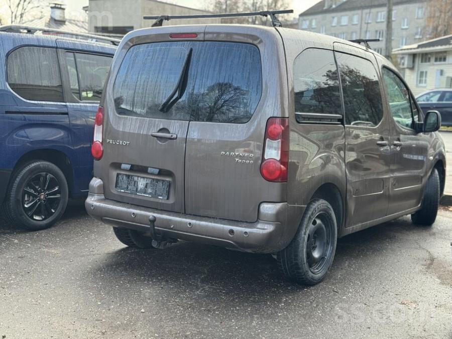Peugeot Partner 2015 Rīga, ar dzinēja tilpumu 1.60 L un nobraukumu 0 tūkst. km par 2950 €, foto 1 vietnē AUTOMOTO.COM.LV