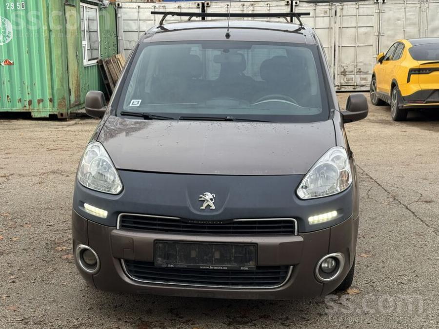 Peugeot Partner 2015 Rīga, ar dzinēja tilpumu 1.60 L un nobraukumu 0 tūkst. km par 2950 €, foto 6 vietnē AUTOMOTO.COM.LV