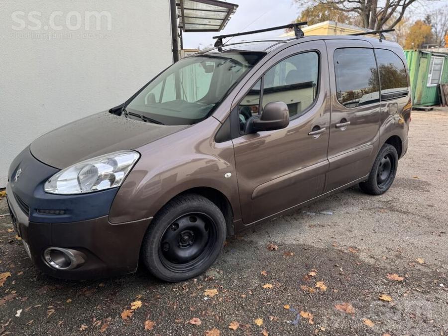 Peugeot Partner 2015 Rīga, ar dzinēja tilpumu 1.60 L un nobraukumu 0 tūkst. km par 2950 €, foto 13 vietnē AUTOMOTO.COM.LV
