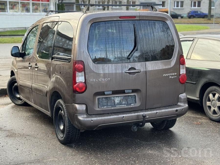 Peugeot Partner 2015 Rīga, ar dzinēja tilpumu 1.60 L un nobraukumu 0 tūkst. km par 2950 €, foto 17 vietnē AUTOMOTO.COM.LV