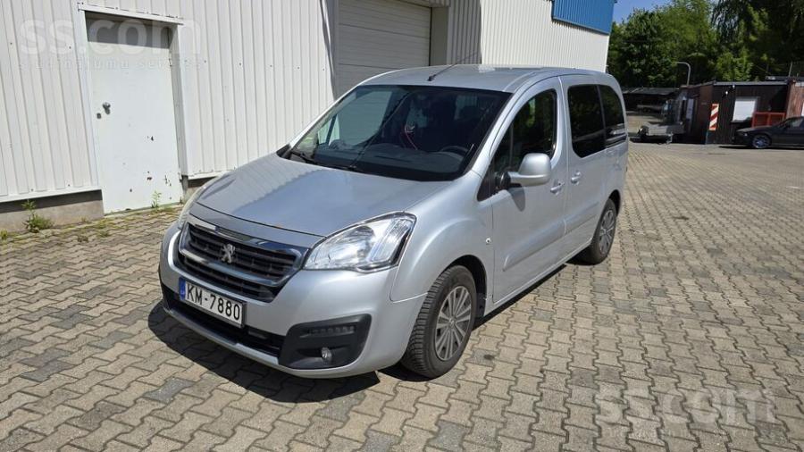 Peugeot Partner 2016 in Riga, with an engine capacity of 1.60 L and mileage of 282 thousand km for 3900 €, photo 1 on AUTOMOTO.COM.LV