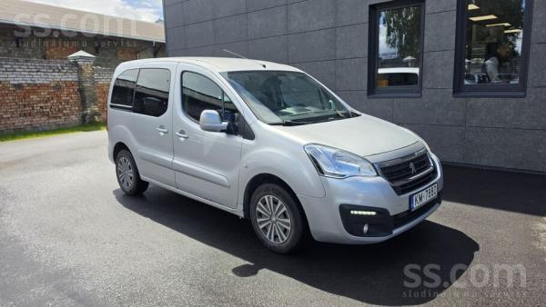 Peugeot Partner 2016 Rīga, ar dzinēja tilpumu 1.60 L un nobraukumu 309 tūkst. km par 3500 €, foto 1 vietnē AUTOMOTO.COM.LV