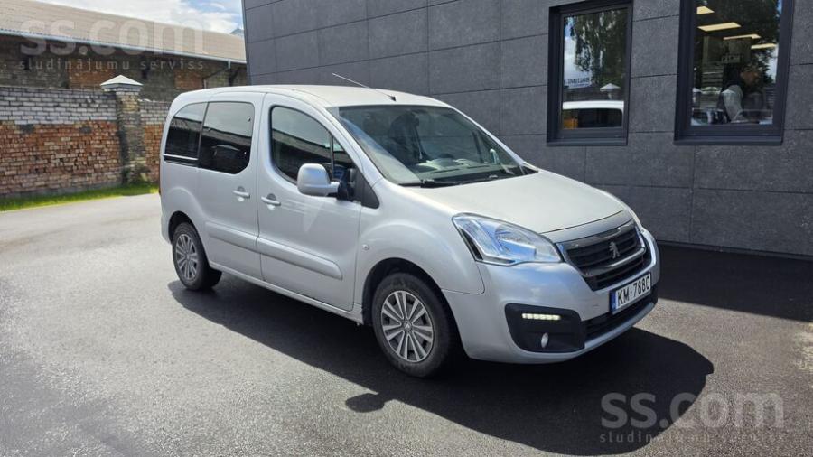Peugeot Partner 2016 in Riga, with an engine capacity of 1.60 L and mileage of 309 thousand km for 3500 €, photo 1 on AUTOMOTO.COM.LV
