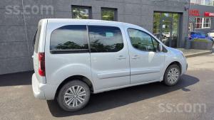 Peugeot Partner 2016 in Riga, with an engine capacity of 1.60 L and mileage of 309 thousand km for 3500 €, photo 3 on AUTOMOTO.COM.LV