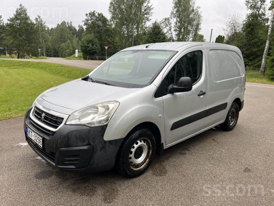 Peugeot Partner 2017 Rīga, ar dzinēja tilpumu 1.60 L un nobraukumu 146 tūkst. km par 3800 €, foto 7 vietnē AUTOMOTO.COM.LV