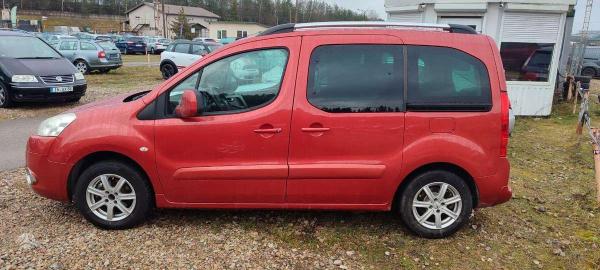 Orange Peugeot Partner 2010 in Vilnius, with an engine capacity of 1.56 L and mileage of 250 thousand km for 4300 €, photo 2 on AUTOMOTO.COM.LV