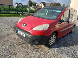 Sarkans Peugeot Partner 2009 Kohtla-Jerve, ar dzinēja tilpumu 0.00 L un nobraukumu 302 tūkst. km par 1800 €, foto  vietnē AUTOMOTO.COM.LV