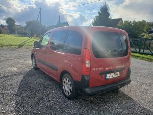 Sarkans Peugeot Partner 2009 Kohtla-Jerve, ar dzinēja tilpumu 0.00 L un nobraukumu 302 tūkst. km par 1800 €, foto 8 vietnē AUTOMOTO.COM.LV