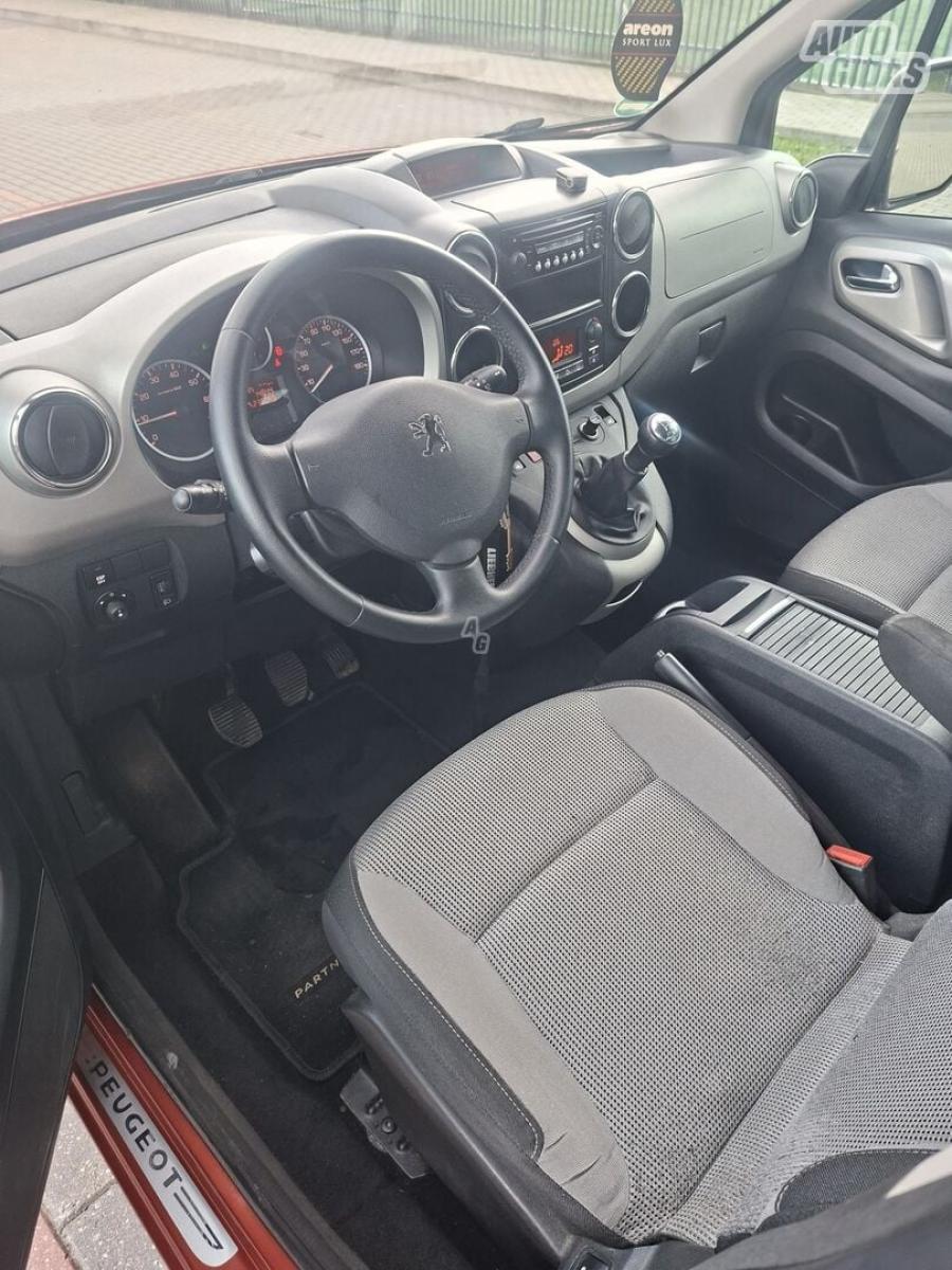 Sarkans Peugeot Partner 2008 Jonava, ar dzinēja tilpumu 1.60 L un nobraukumu 236 tūkst. km par 3000 €, foto 6 vietnē AUTOMOTO.COM.LV