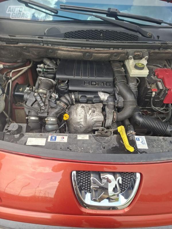 Red Peugeot Partner 2008 in Jonava, with an engine capacity of 1.60 L and mileage of 236 thousand km for 3000 €, photo 8 on AUTOMOTO.COM.LV