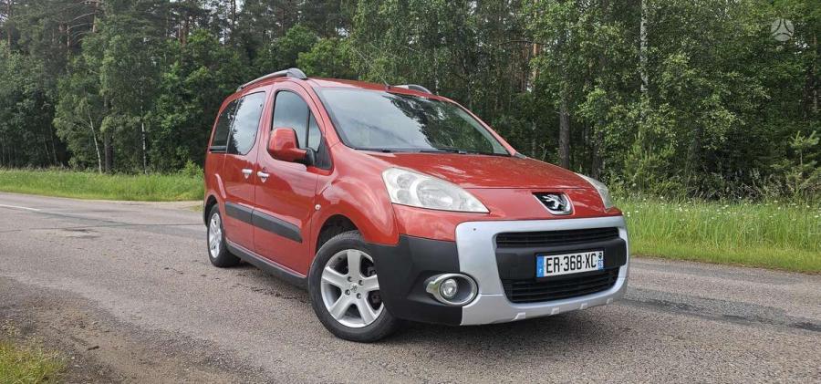 Sarkans Peugeot Partner 2009 Viļņa, ar dzinēja tilpumu 1.56 L un nobraukumu 310 tūkst. km par 4380 €, foto 5 vietnē AUTOMOTO.COM.LV
