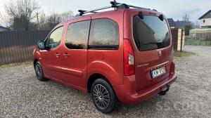 Sarkans Peugeot Partner 2009 Rēzekne, ar dzinēja tilpumu 1.60 L un nobraukumu 388 tūkst. km par 2250 €, foto 4 vietnē AUTOMOTO.COM.LV