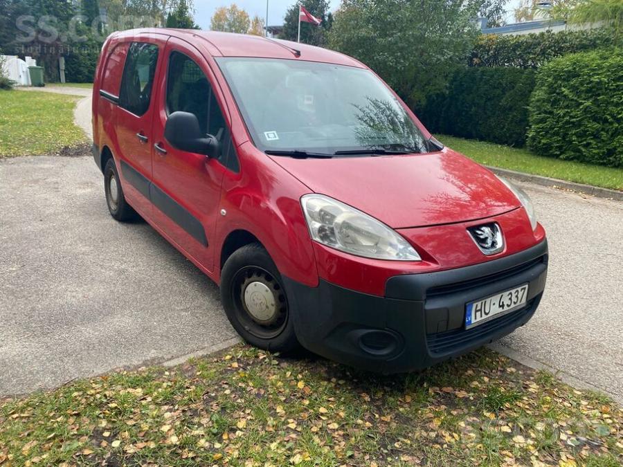 Sarkans Peugeot Partner 2011 Rīga, ar dzinēja tilpumu 1.60 L un nobraukumu 355 tūkst. km par 2320 €, foto 5 vietnē AUTOMOTO.COM.LV