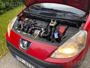 Sarkans Peugeot Partner 2011 Rīga, ar dzinēja tilpumu 1.60 L un nobraukumu 355 tūkst. km par 2320 €, foto 13 vietnē AUTOMOTO.COM.LV